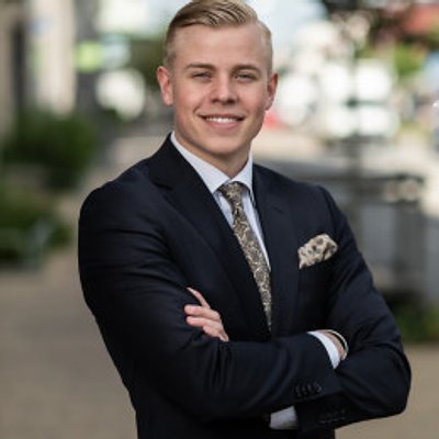 Emil Rydberg, mäklare i Ale med 3 omdömen — Hittamäklare